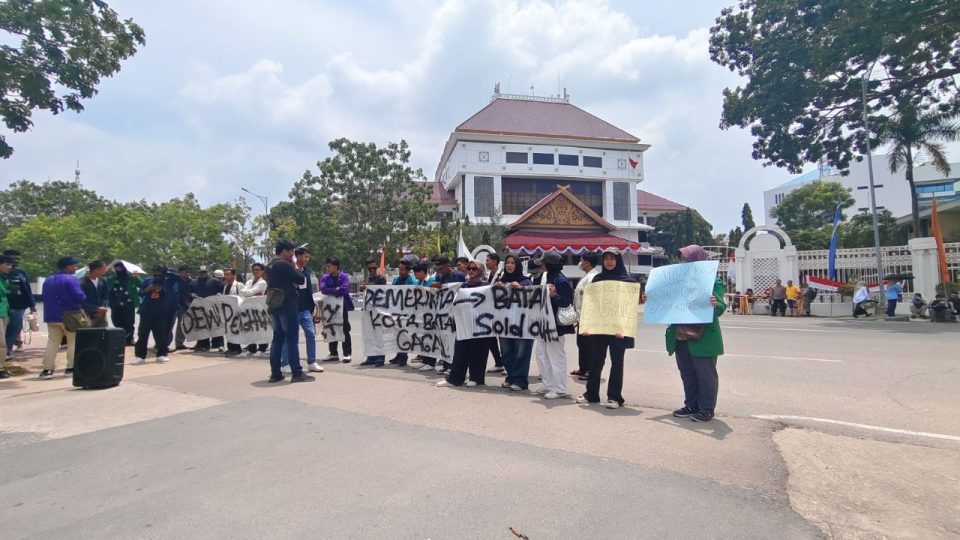 BEM SI Kepri Kritik Pembangunan Batam, Mahasiswa Bawa 12 Tuntutan